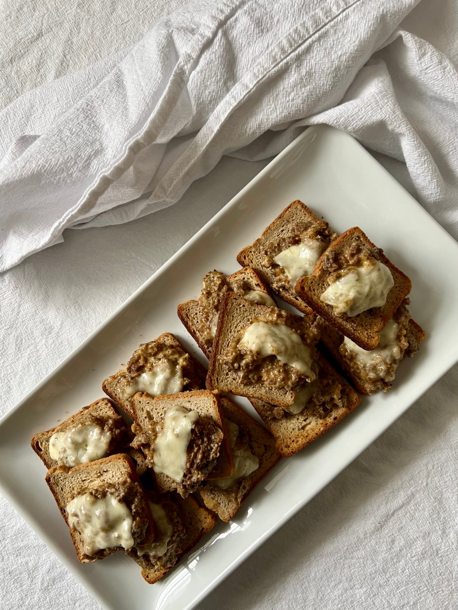 Party Rye Pizza – A Midwest Table